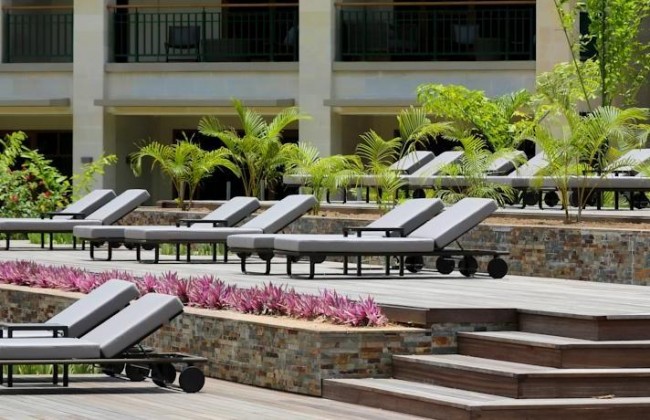 Savoy Resort and Spa Seychelles - Shadows Of Africa