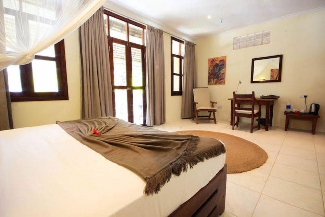 Matlai Resort - Shadows Of Africa